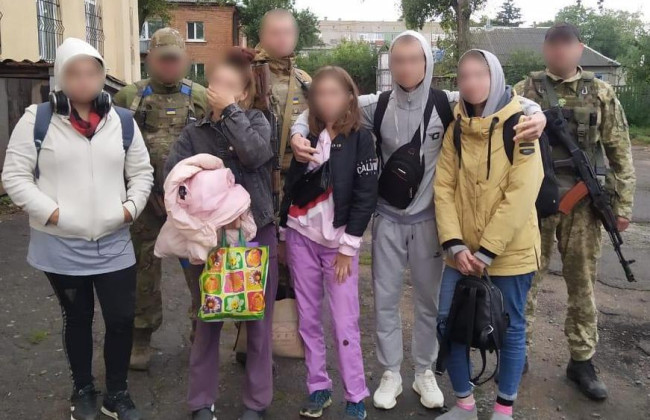 Перебували у підвалі уже 7 днів прикордонники звільнили пятьох